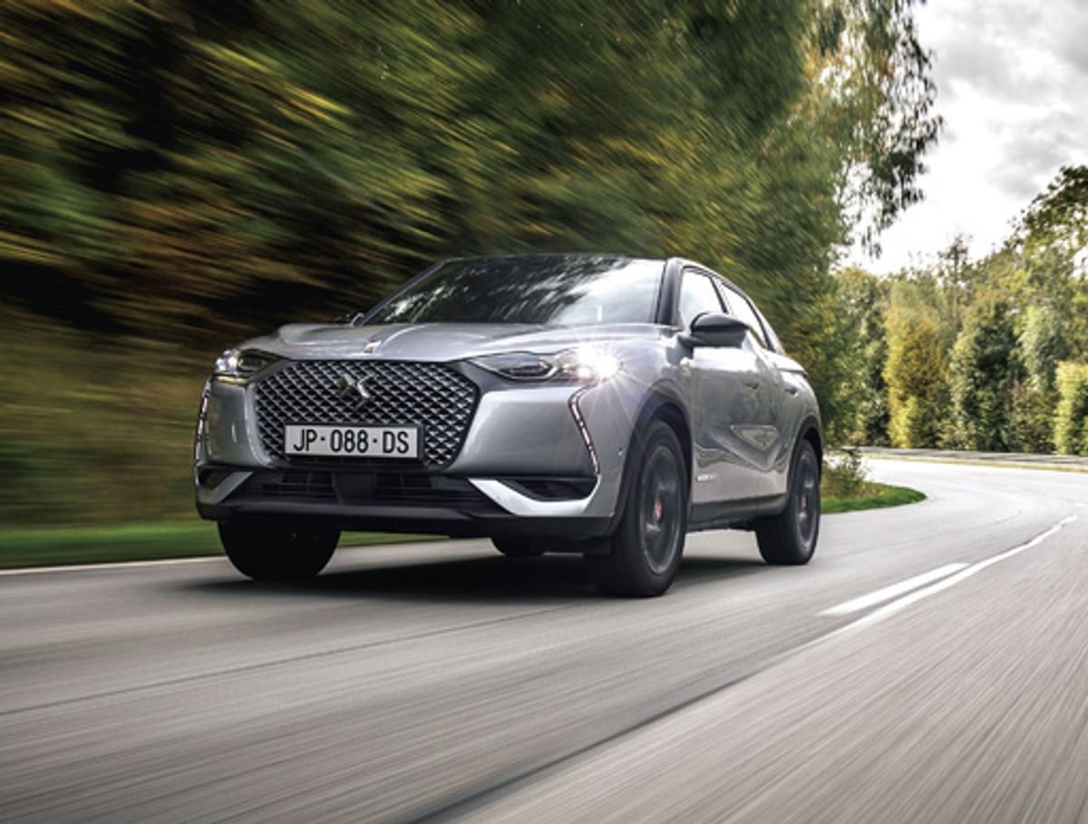 PSAの電動化戦略1 DS3の電気自動車にパリで乗る | ENGINE (エンジン) |クルマ、時計、ファッション、男のライフスタイルメディア