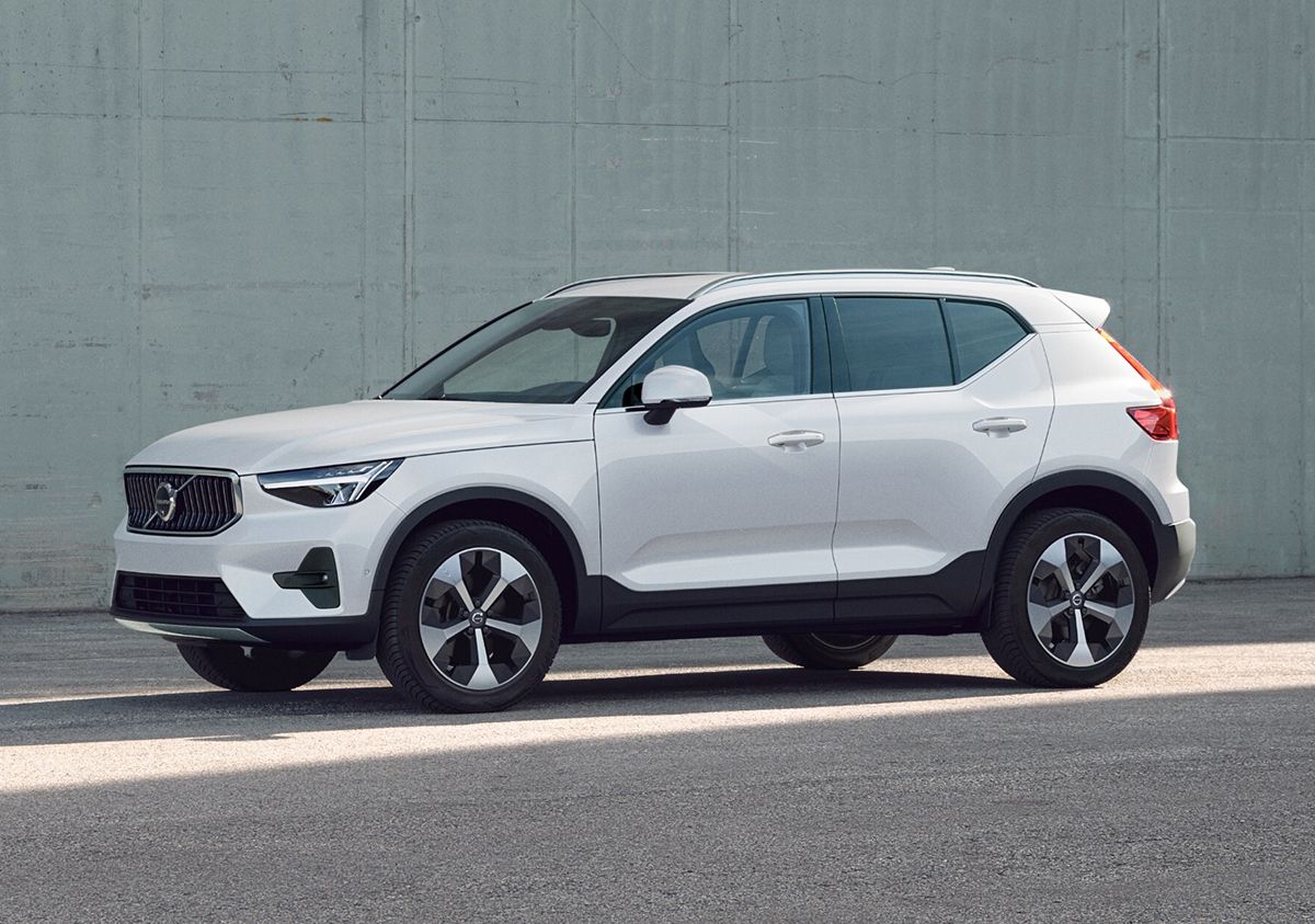 ボルボXC40の48Vハイブリッドが進化 ラインナップを見直し、装備を充実 | ENGINE (エンジン) |クルマ、時計、ファッション、男のライフスタイルメディア