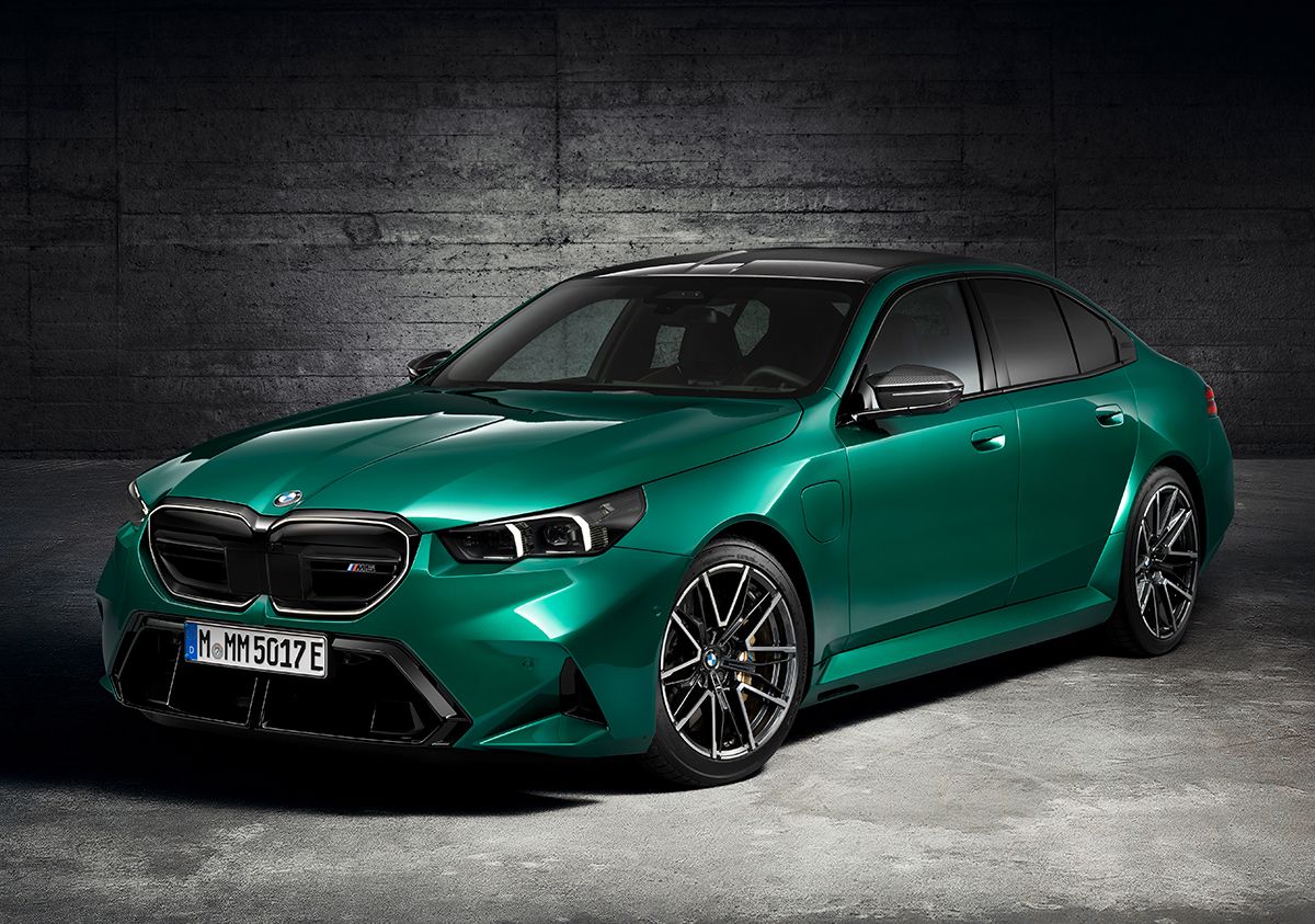 価格はハイブリッド機構を持たない先代と同じ PHEVになった新型BMW M5が日本上陸 | ENGINE (エンジン) |クルマ、時計 ...