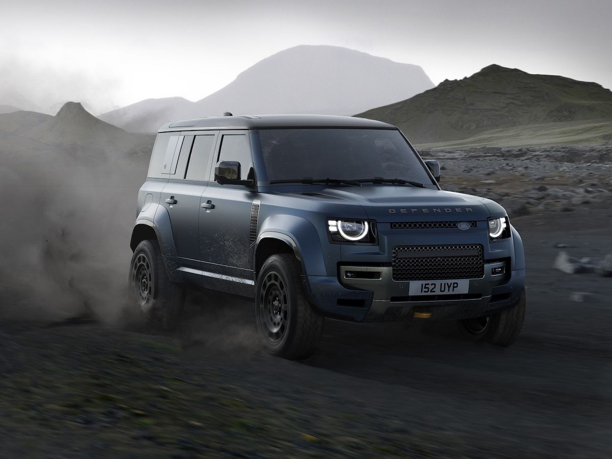 進化はすれどイメージは受け継ぐ ディフェンダーがアップデートし装備も充実 | ENGINE (エンジン) |クルマ、時計、ファッション、男のライフスタイルメディア